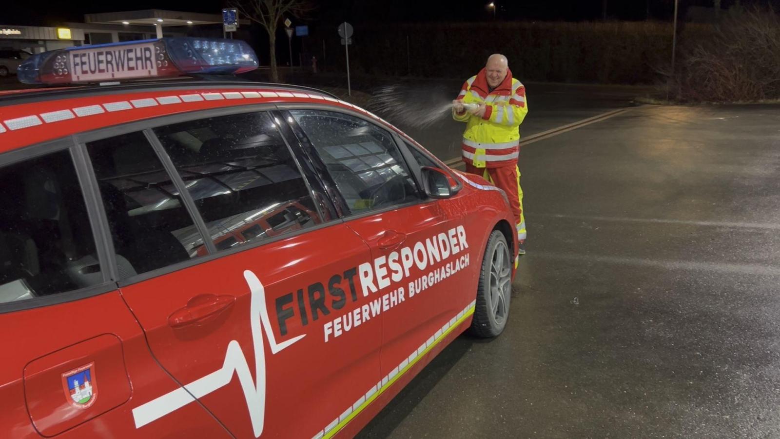 First Responder in Burglaslach: Das neue Einsatzfahrzeug war ein ...